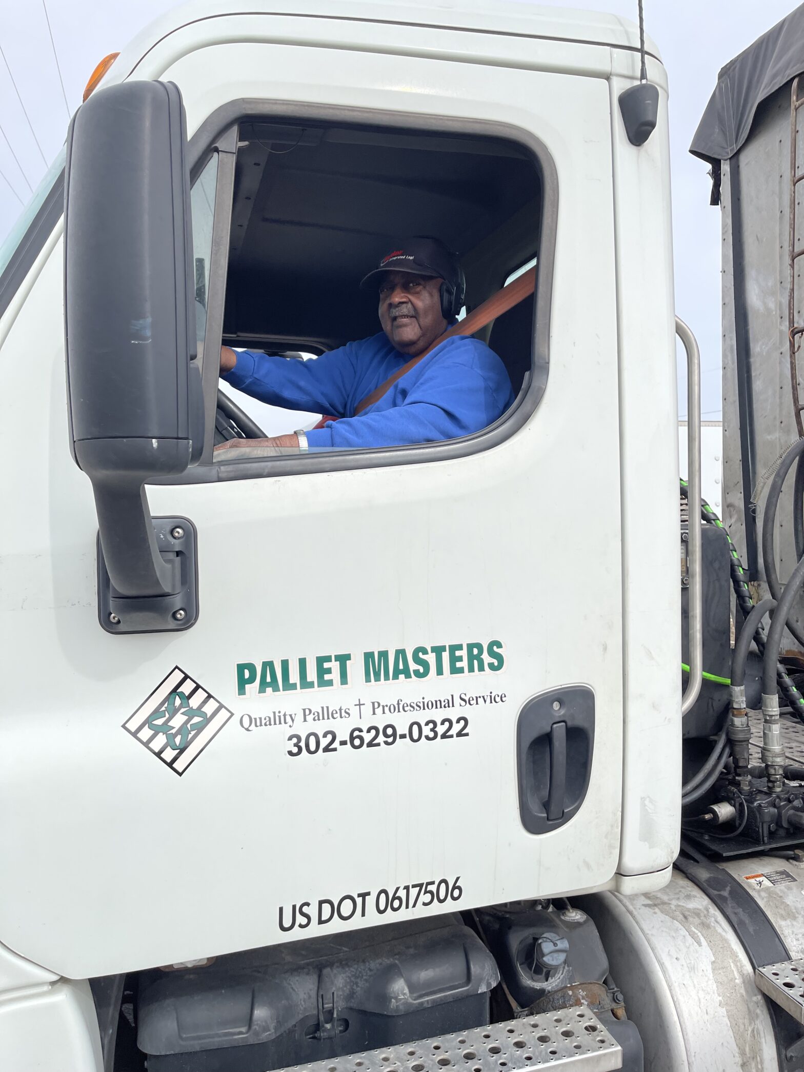 We Buy Pallets – Welcome to Pallet Masters